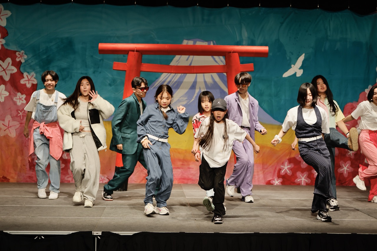 Spotlight on Shakespeare : Junior and Senior Drama Productions | Rugby ...